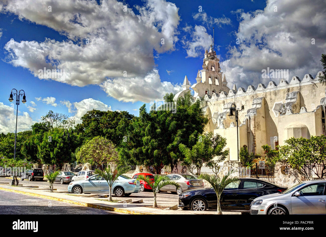 Merida mexico architecture colorful hi-res stock photography and images ...