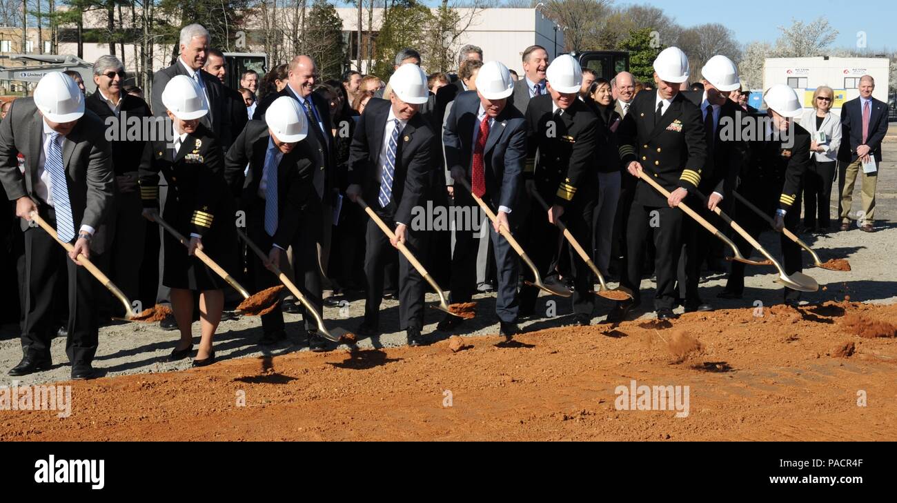 DAHLGREN, Va. - Navy leadership is joined by members of Congress at a ...