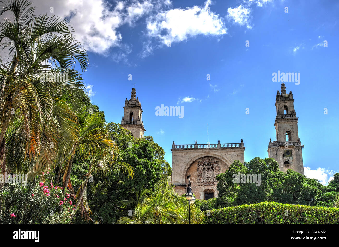Merida mexico architecture colorful hi-res stock photography and images ...