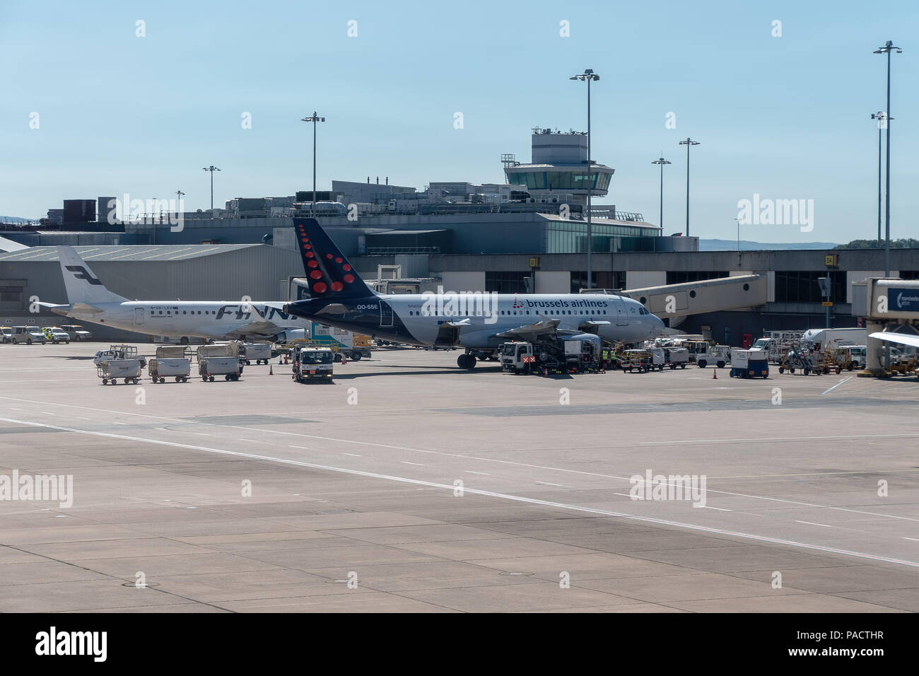 Airbridge hi-res stock photography and images - Alamy