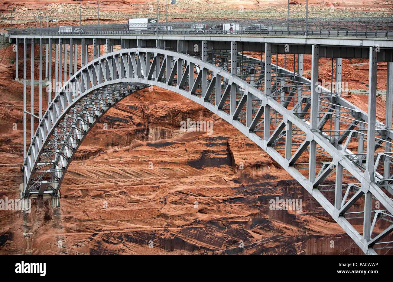 Arizona, USA. 30th May, 2018. The steel arch Glen Canyon Dam Bridge in ...