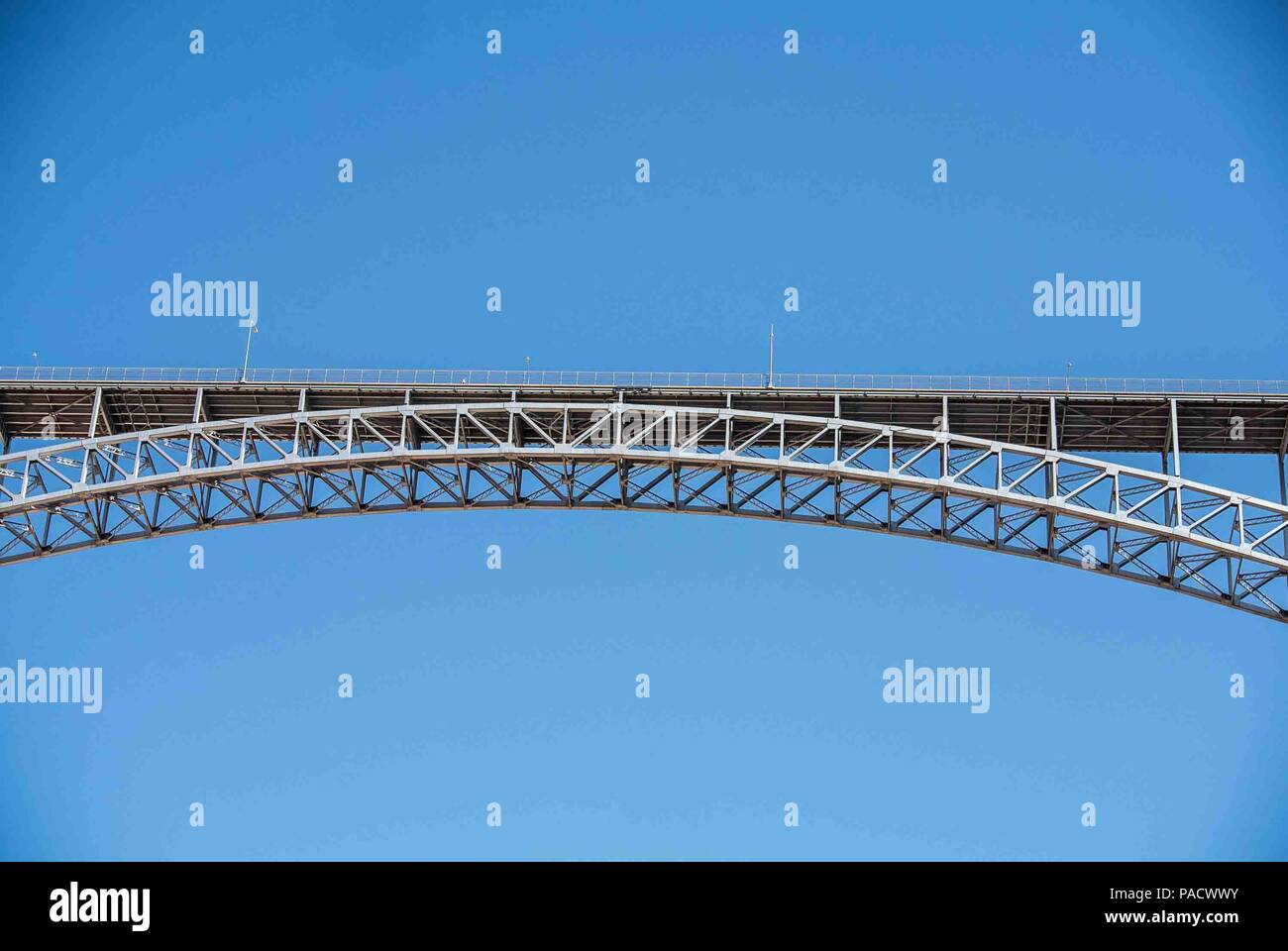 Arizona, USA. 1st June, 2018. The steel arch Glen Canyon Dam Bridge in ...