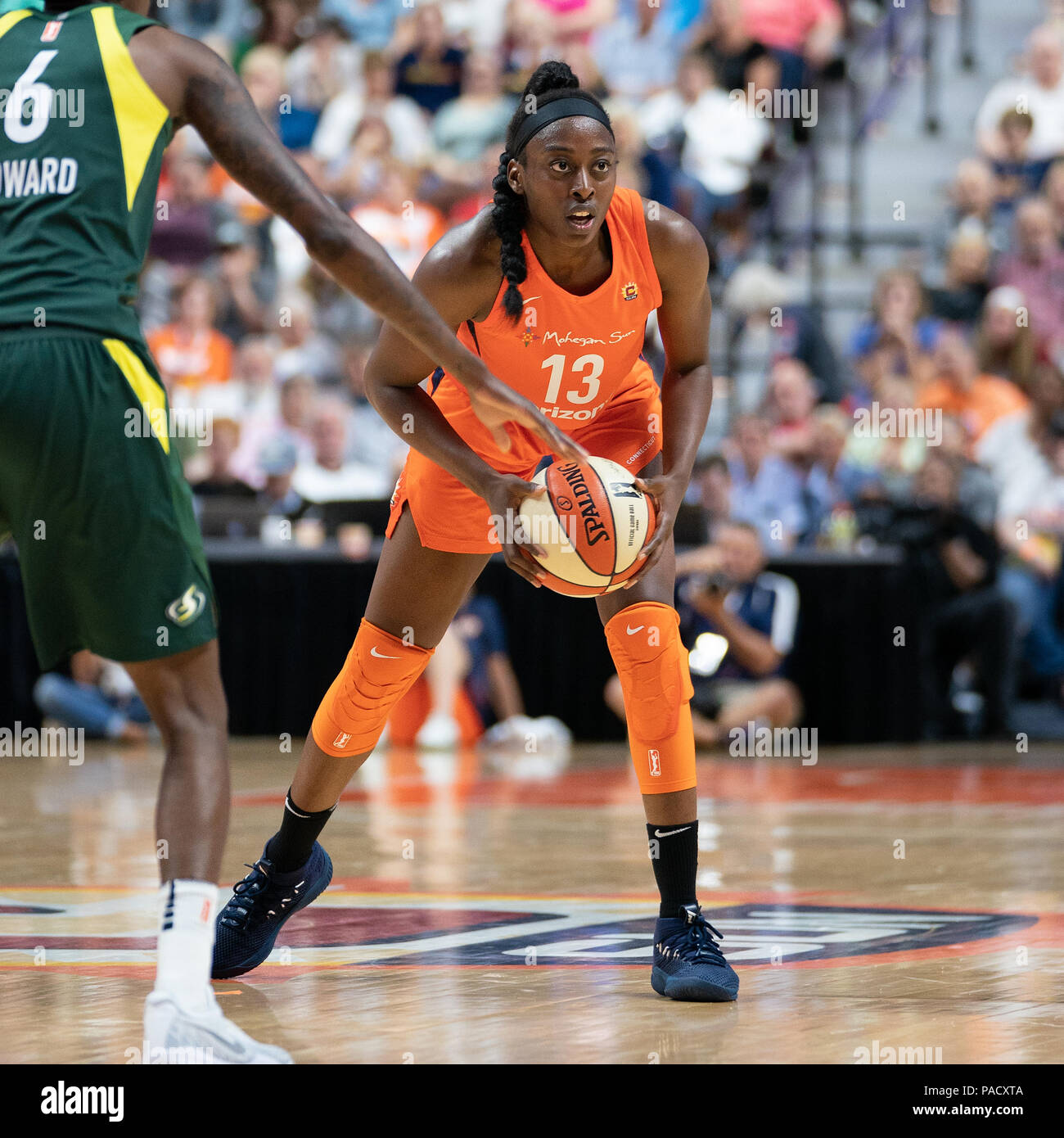 Connecticut, USA. 20 July 2018. Connecticut Sun forward Chiney Ogwumike ...