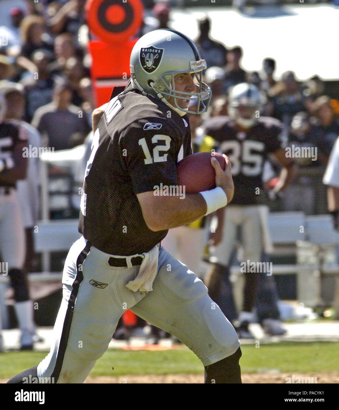 10 12 2004 hi-res stock photography and images - Alamy