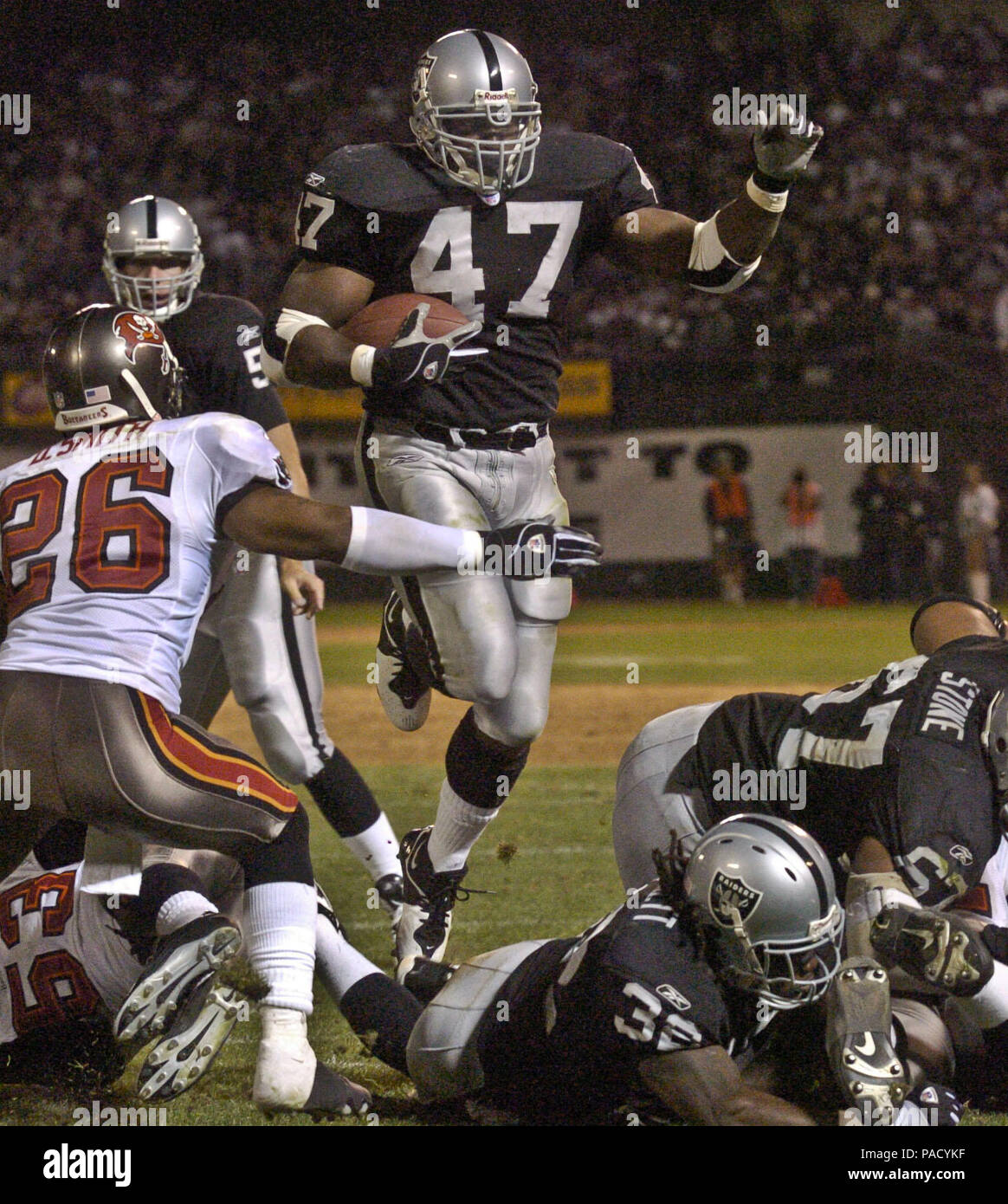 Oakland, California, USA. 26th Sep, 2004. Tampa Bay Buccaneers ...