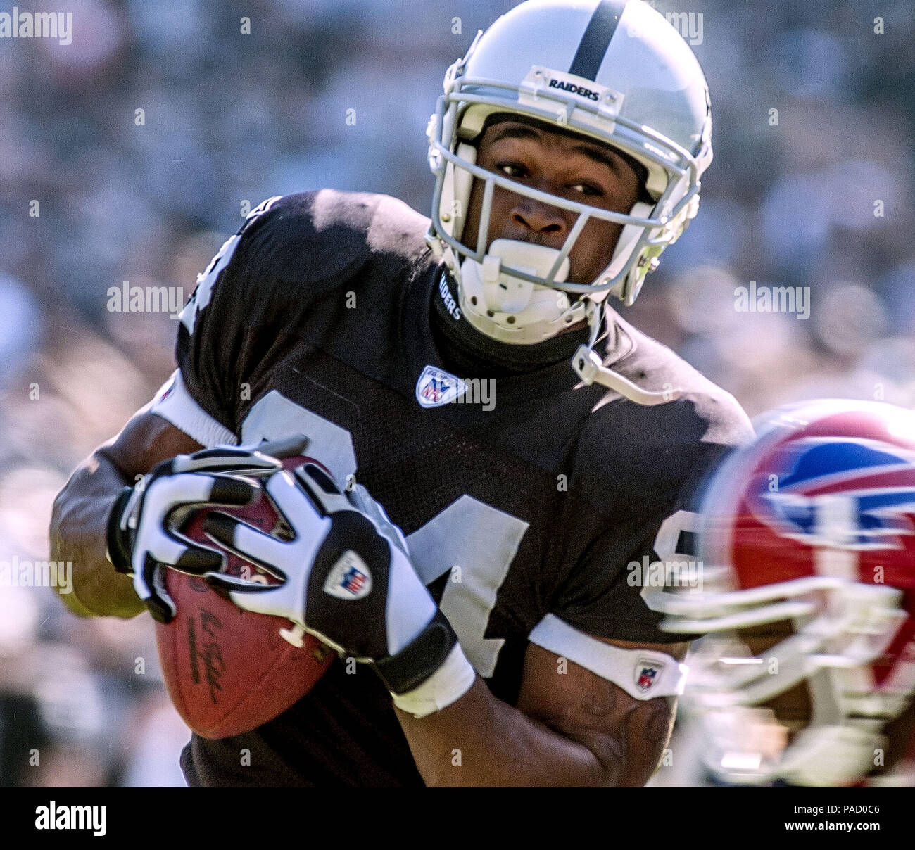 Oakland, California, USA. 23rd Oct, 2005. Oakland Raiders wide receiver ...