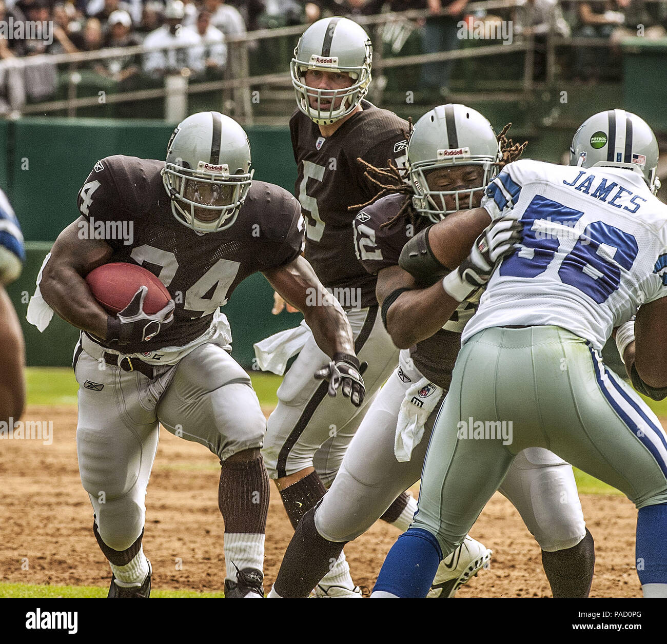 Oakland, California, USA. 2nd Oct, 2005. Oakland Raiders running back ...