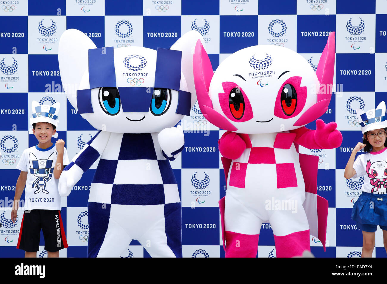 Tokyo olympic 2020 mascot miraitowa and someity hi-res stock photography and images - Alamy