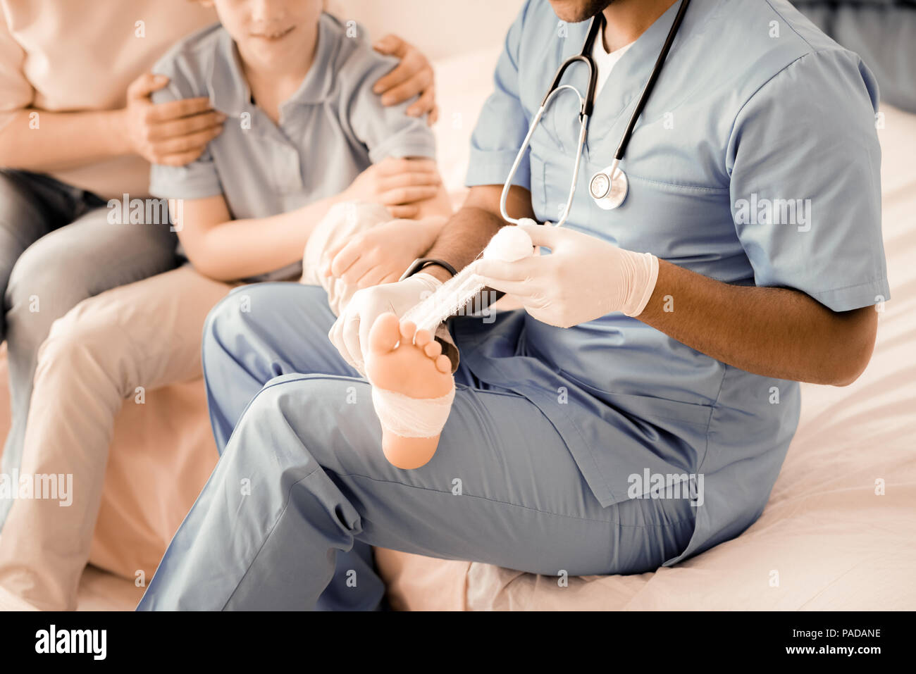 Wound dressing hospital hi-res stock photography and images - Alamy