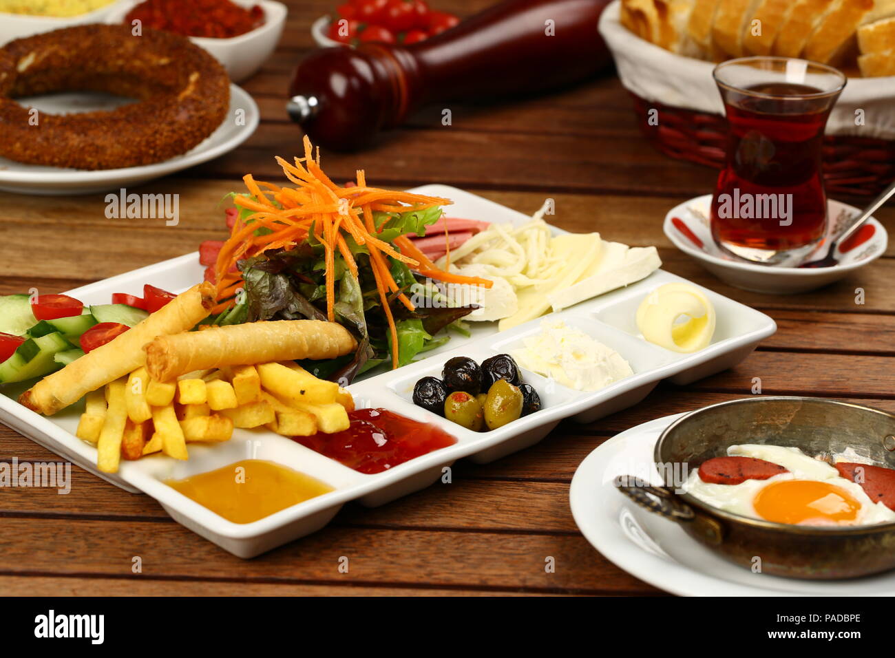 Traditional Turkish breakfast Stock Photo - Alamy