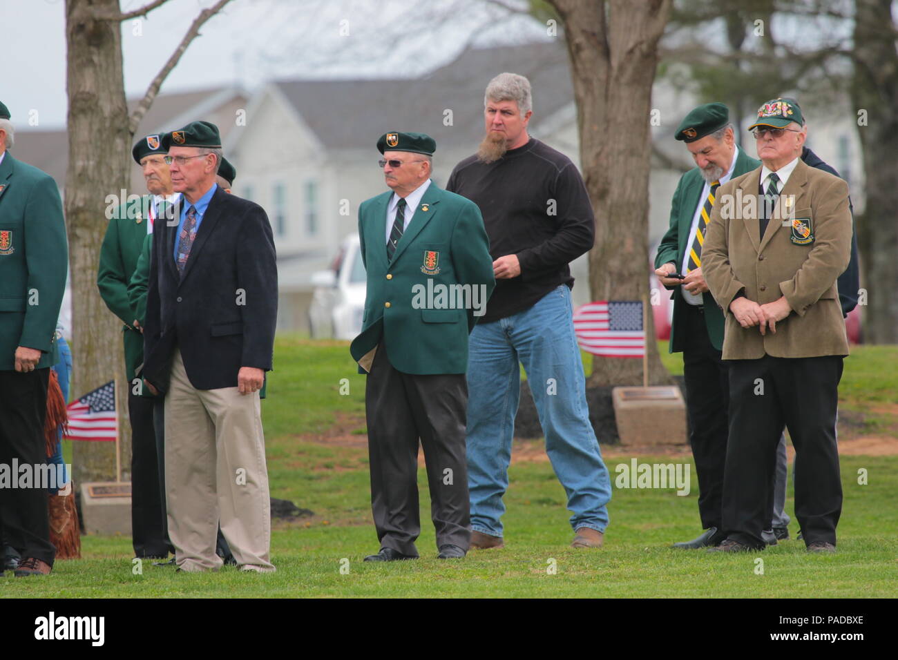 Vietnam-era 5th Special Forces Group (Airborne) Soldiers participate in ...
