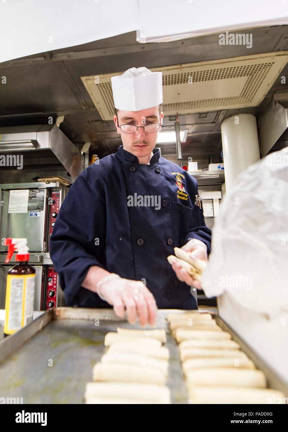 160331-N-GP524-095ATLANTIC OCEAN (March 31, 2016) – Culinary Specialist ...