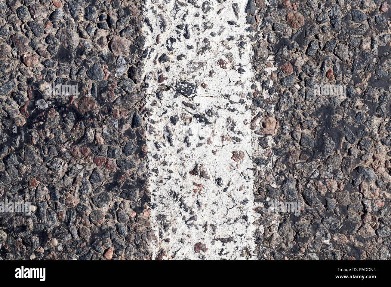 asphalt road and white dividing strip closeup, road Stock Photo - Alamy