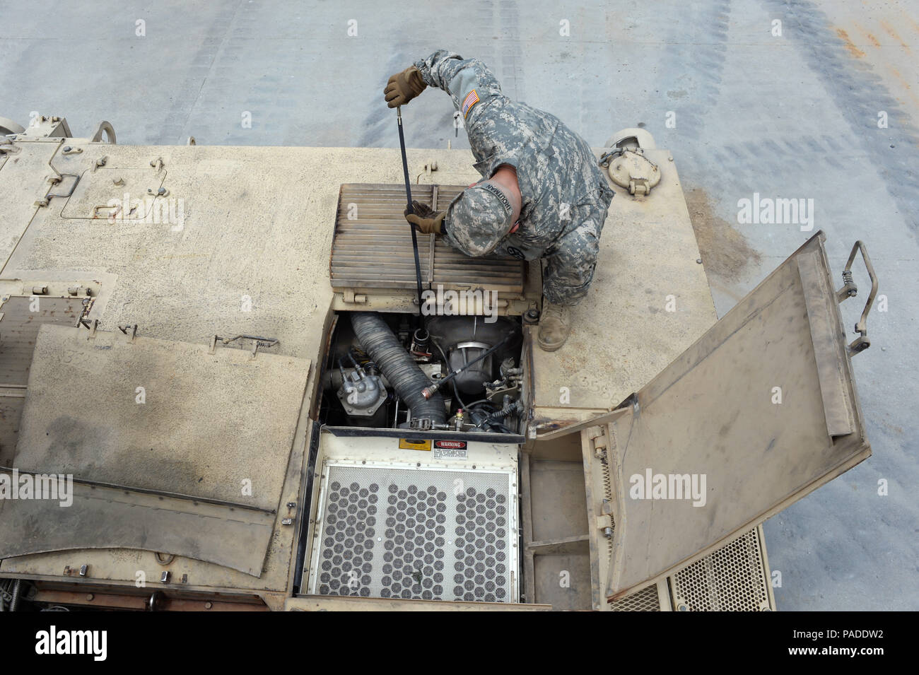 M1 tank engine hi-res stock photography and images - Alamy
