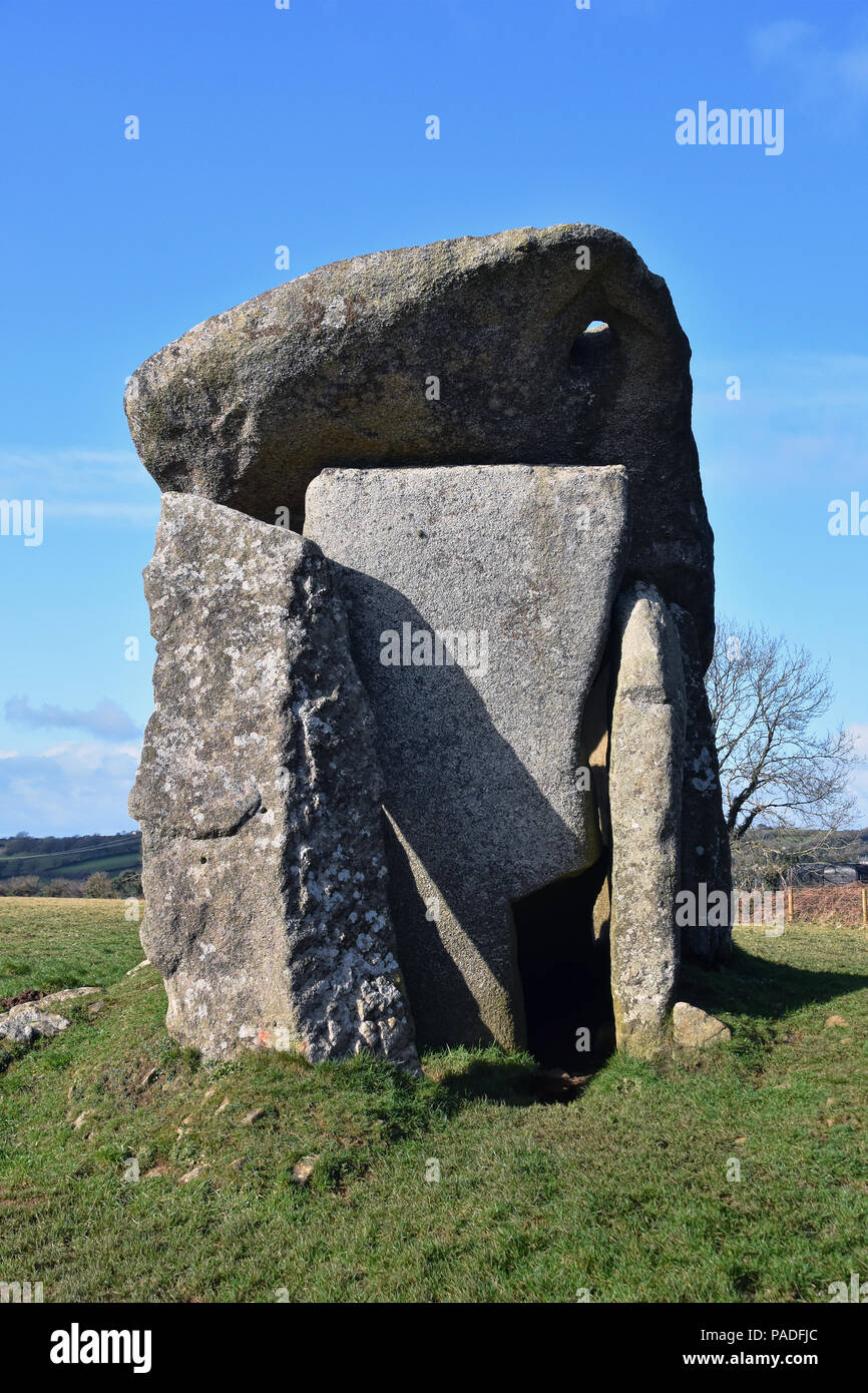 Trethevy standing stones hi-res stock photography and images - Alamy