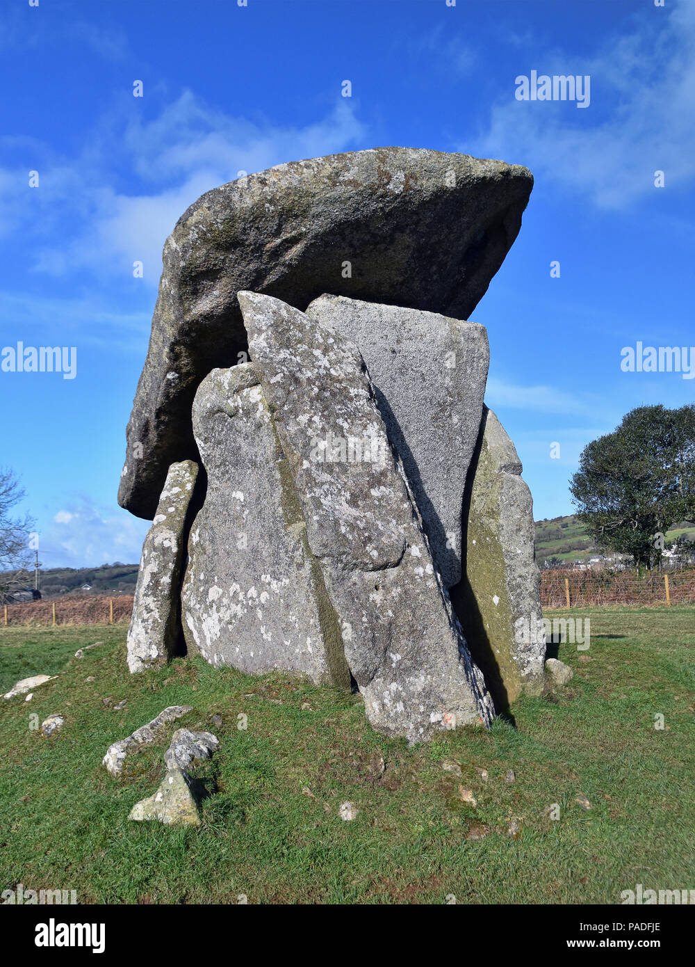 Trethevy standing stones hi-res stock photography and images - Alamy