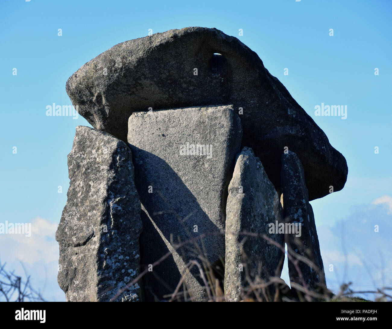 Trethevy quoit cornwall hi-res stock photography and images - Alamy