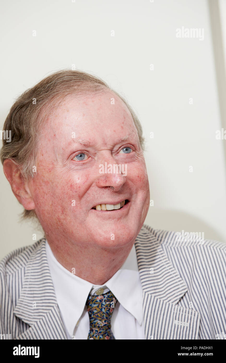 Ferdinand mount harry mount hi-res stock photography and images - Alamy