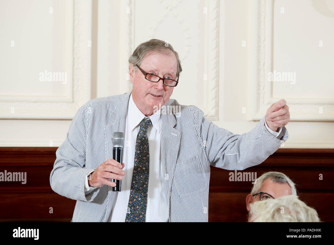 Ferdinand mount harry mount hi-res stock photography and images - Alamy