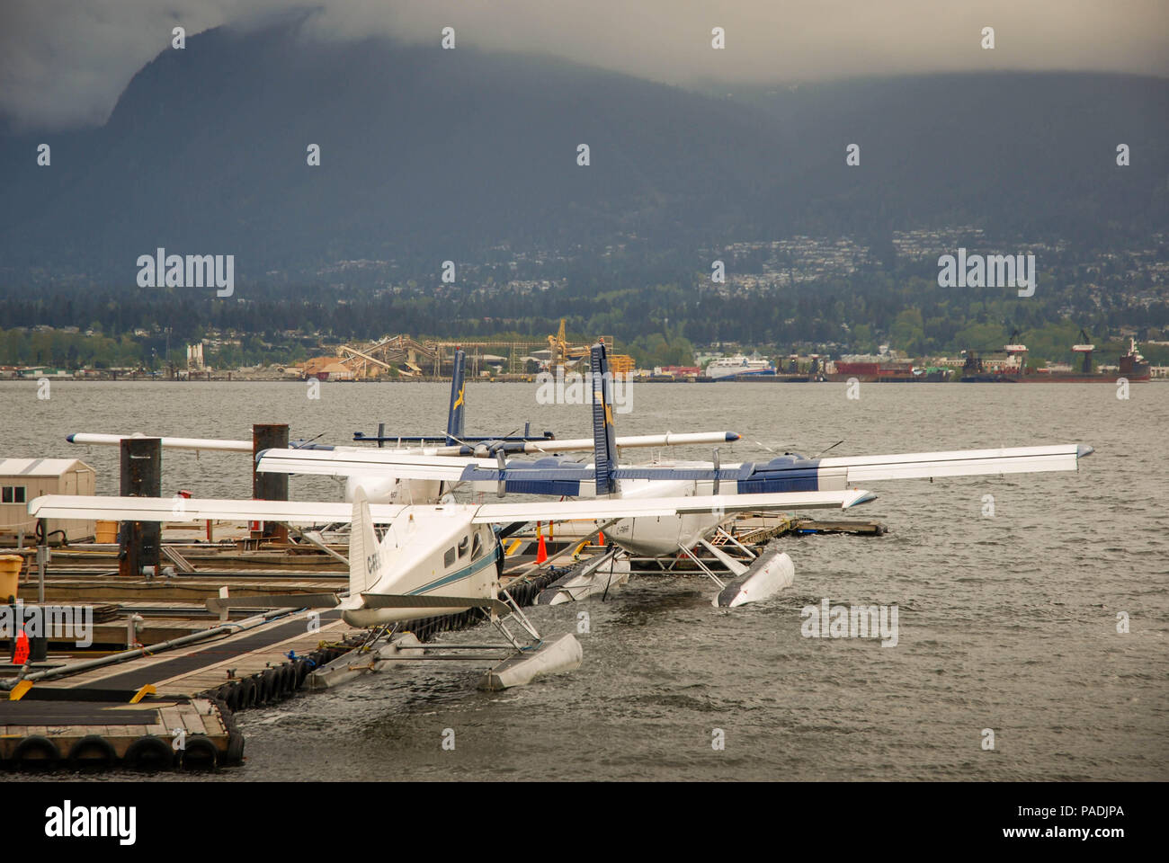 Aircraft Jetty Stock Photos & Aircraft Jetty Stock Images - Alamy