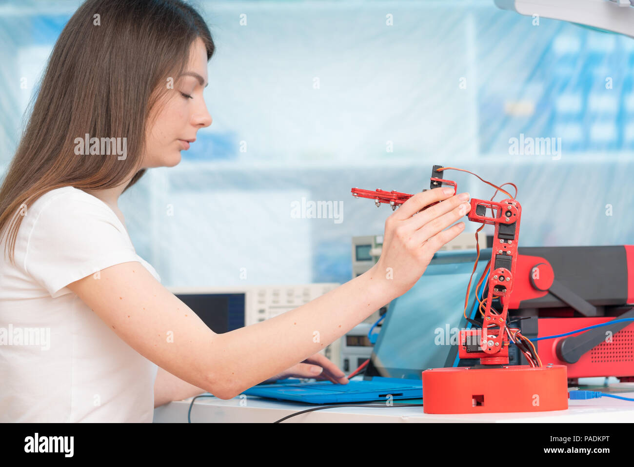 Student girl in robotics class Stock Photo - Alamy