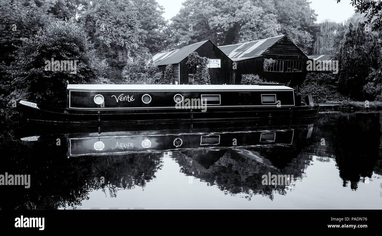 Freebody boat hi-res stock photography and images - Alamy