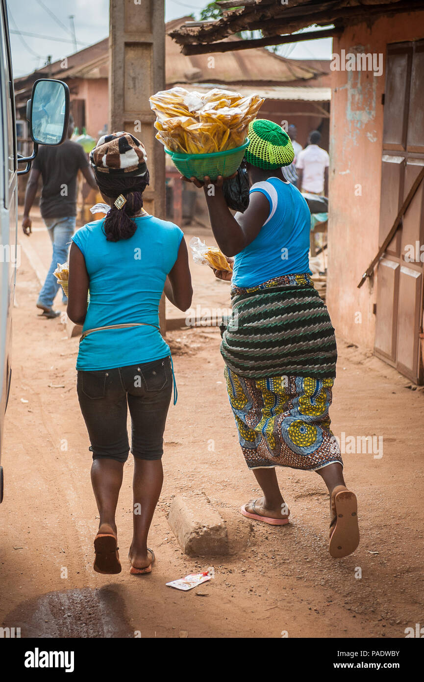 Beninese women hi-res stock photography and images - Alamy