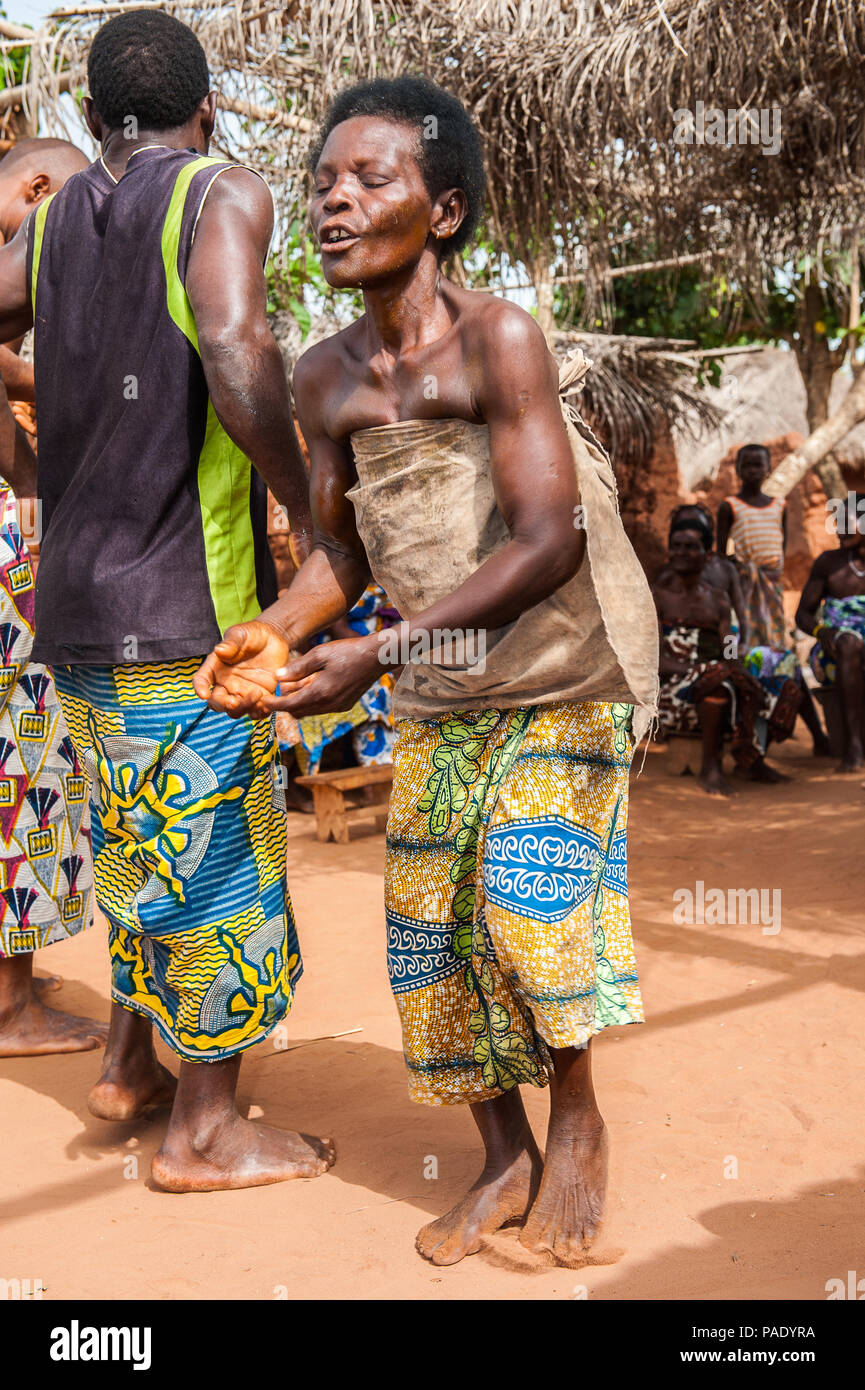 Dance ceremony congo hi-res stock photography and images - Alamy