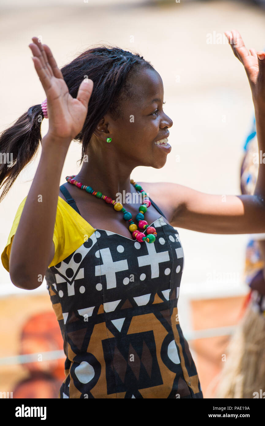 Africa vudu woman hi-res stock photography and images - Alamy