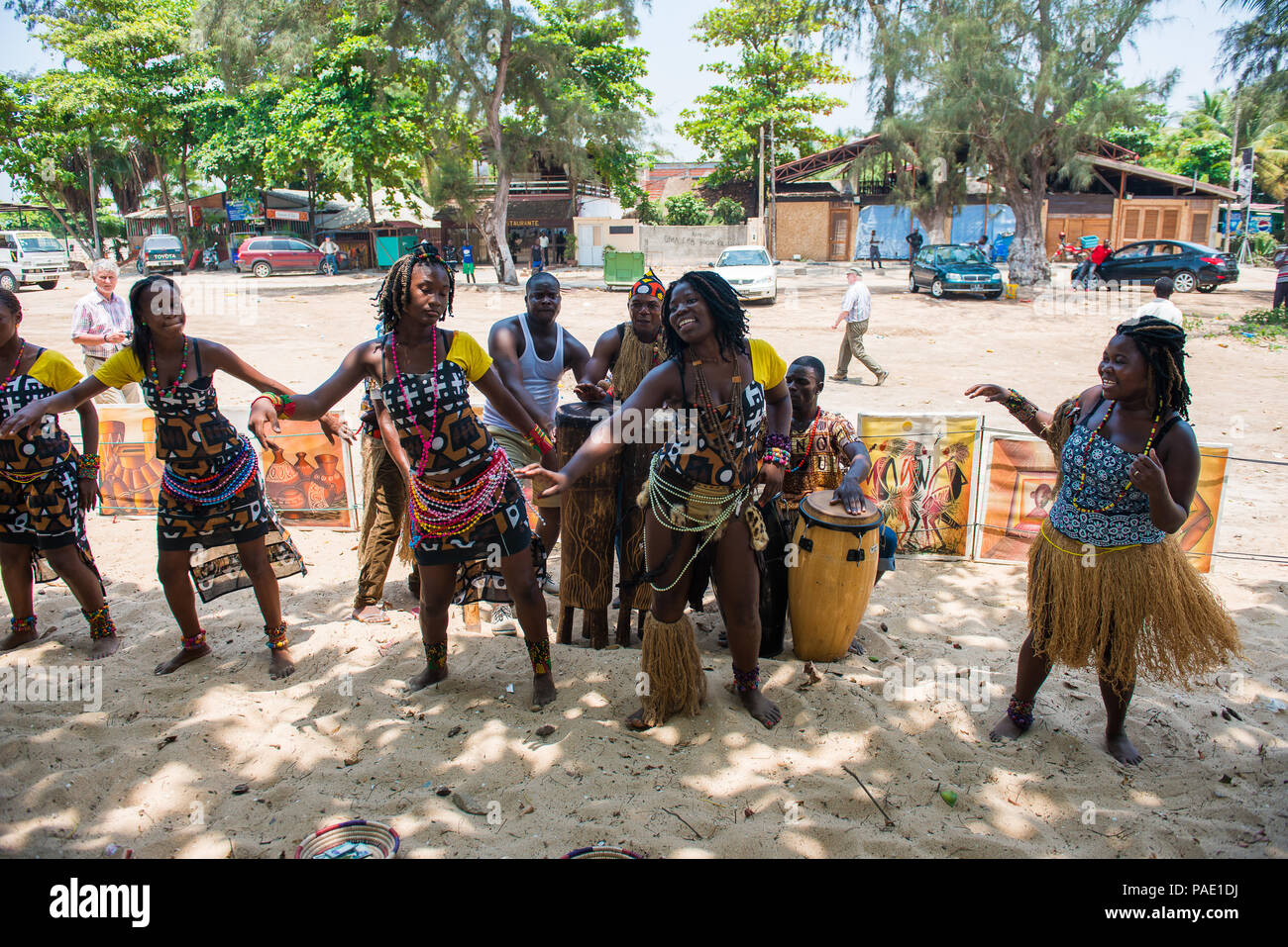 Angola angolan poor poverty hi-res stock photography and images - Alamy