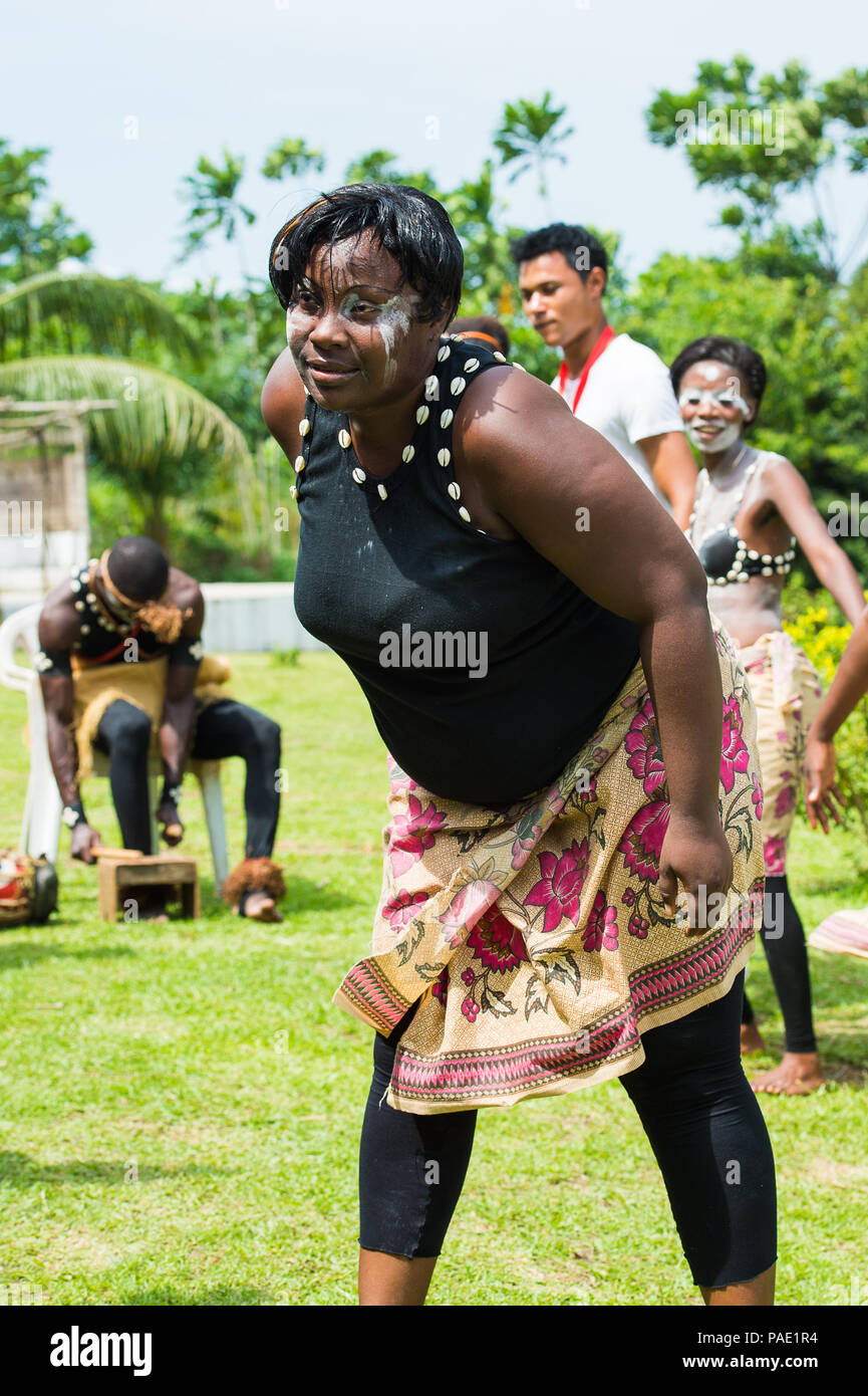 Portrait parade gabon hi-res stock photography and images - Alamy