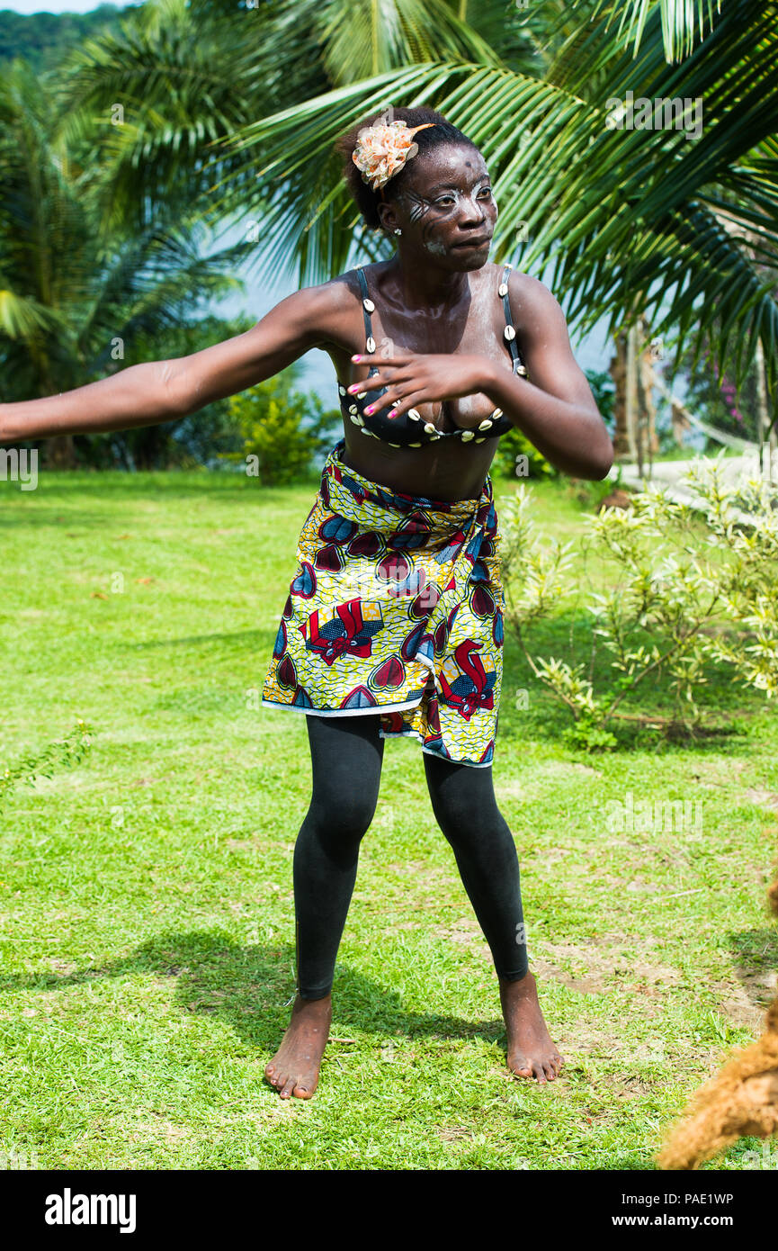Portrait parade gabon hi-res stock photography and images - Alamy
