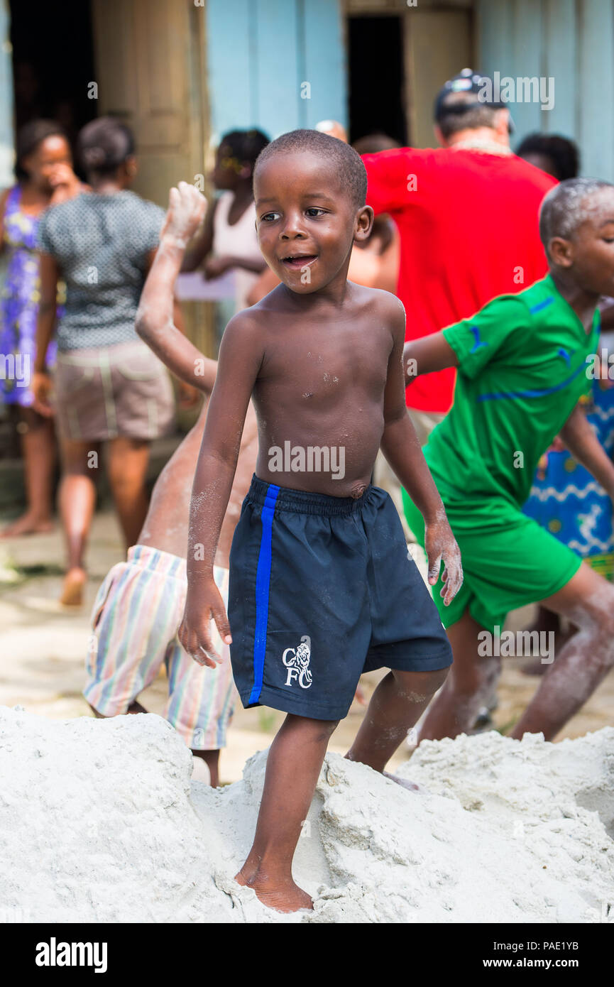 Ga tribe hi-res stock photography and images - Alamy