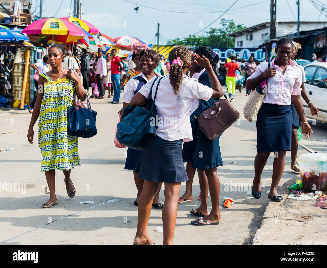 Development crowded african hi-res stock photography and images - Alamy