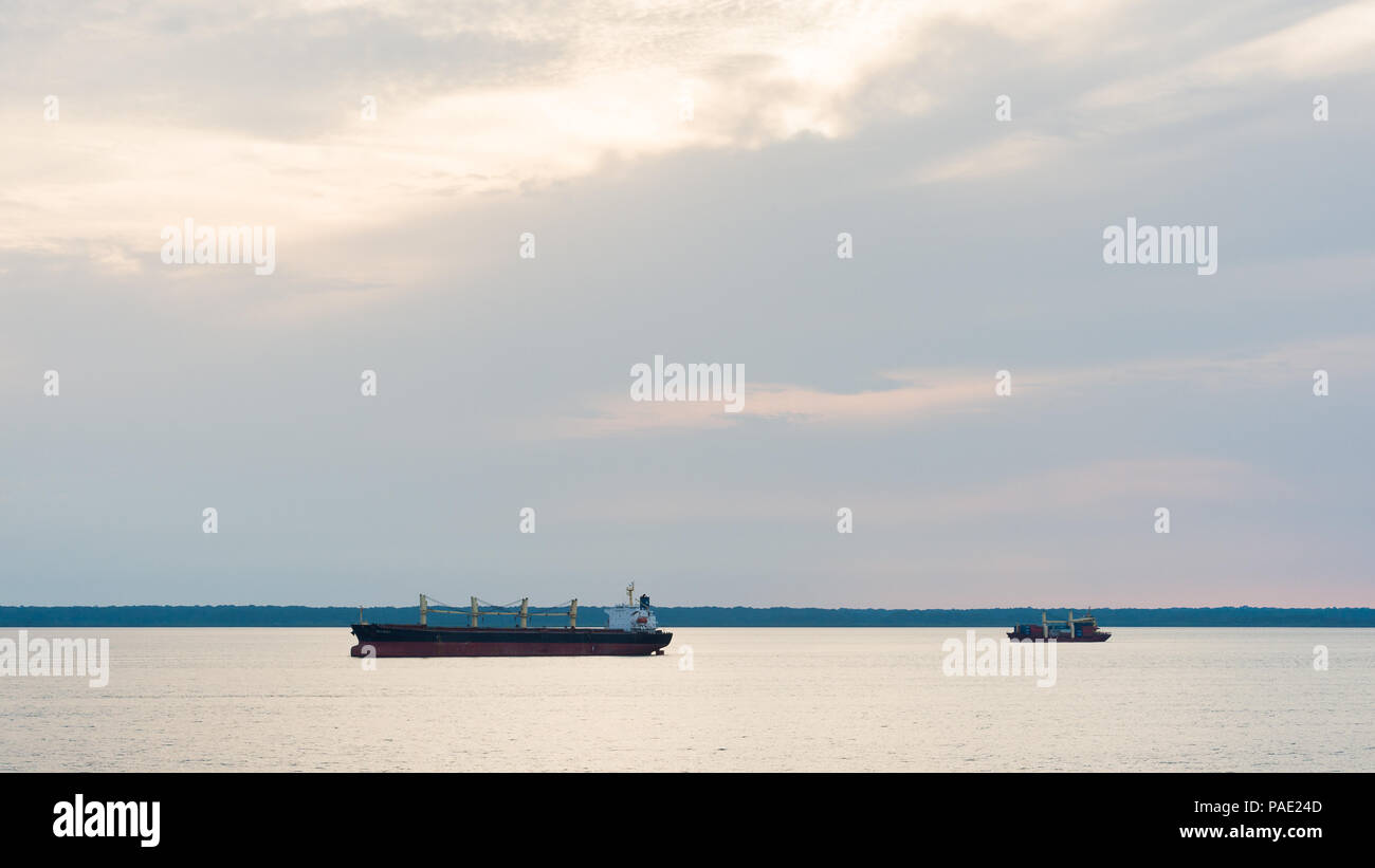 Libreville harbour hi-res stock photography and images - Alamy