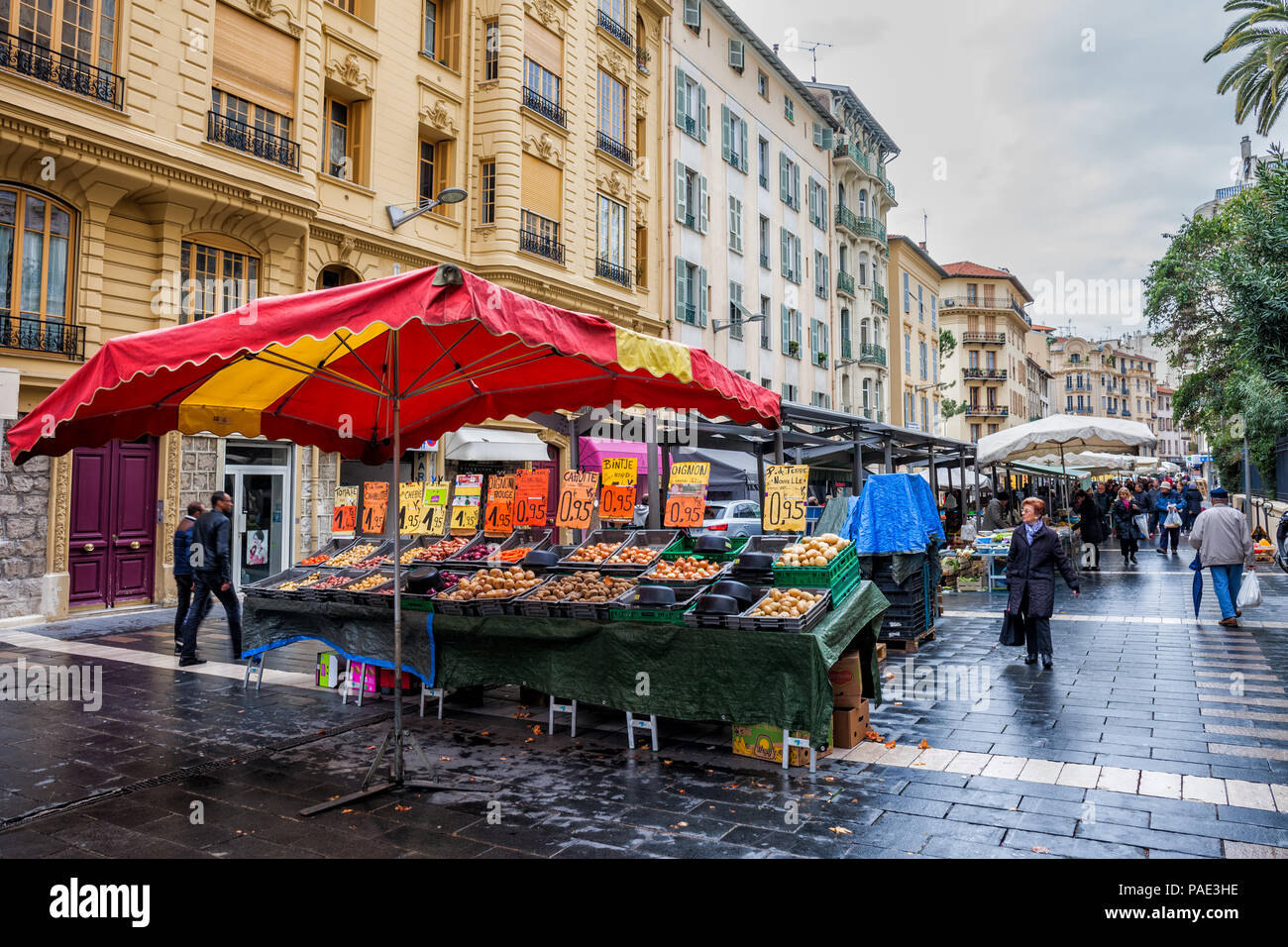 France, city of Nice, open-air food market Stock Photo - Alamy