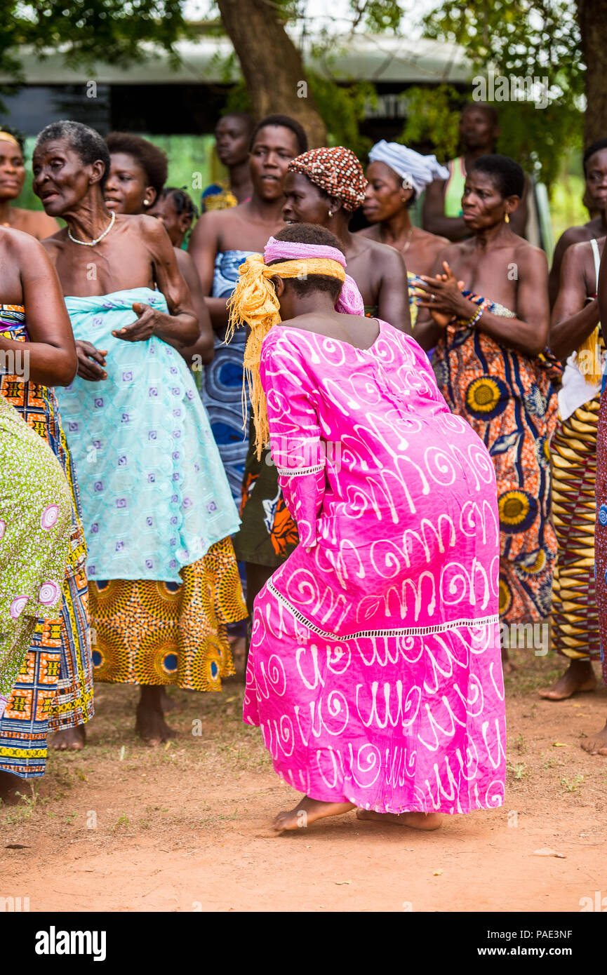 Traditional African Dress High Resolution Stock Photography and Images ...
