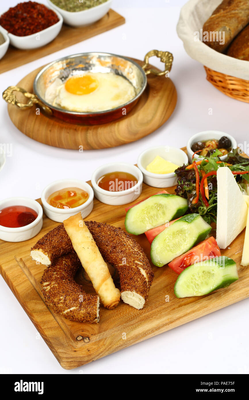 Turkish breakfast with simit bagel Stock Photo - Alamy