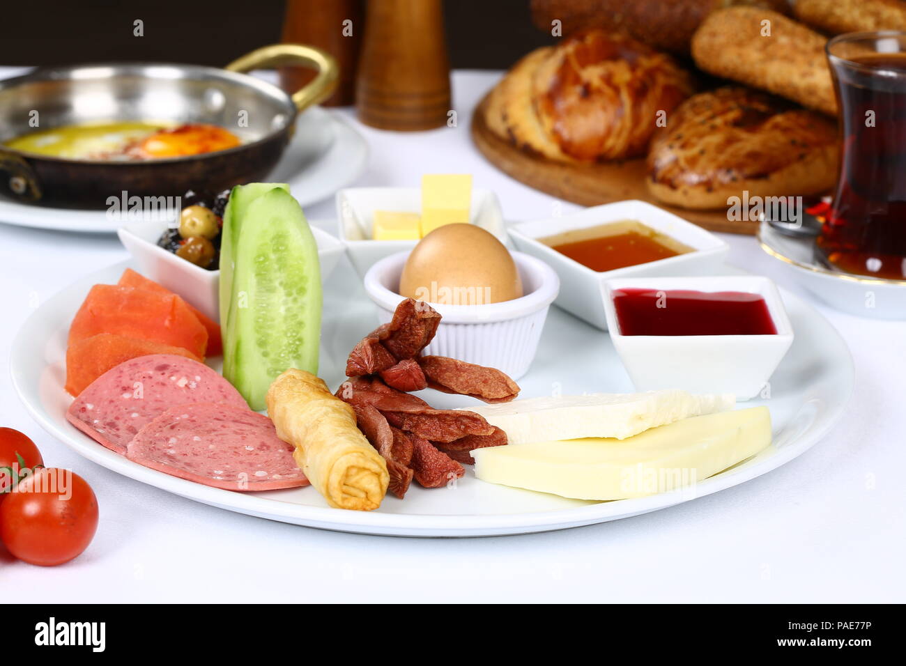 Turkish breakfast with simit bagel Stock Photo - Alamy