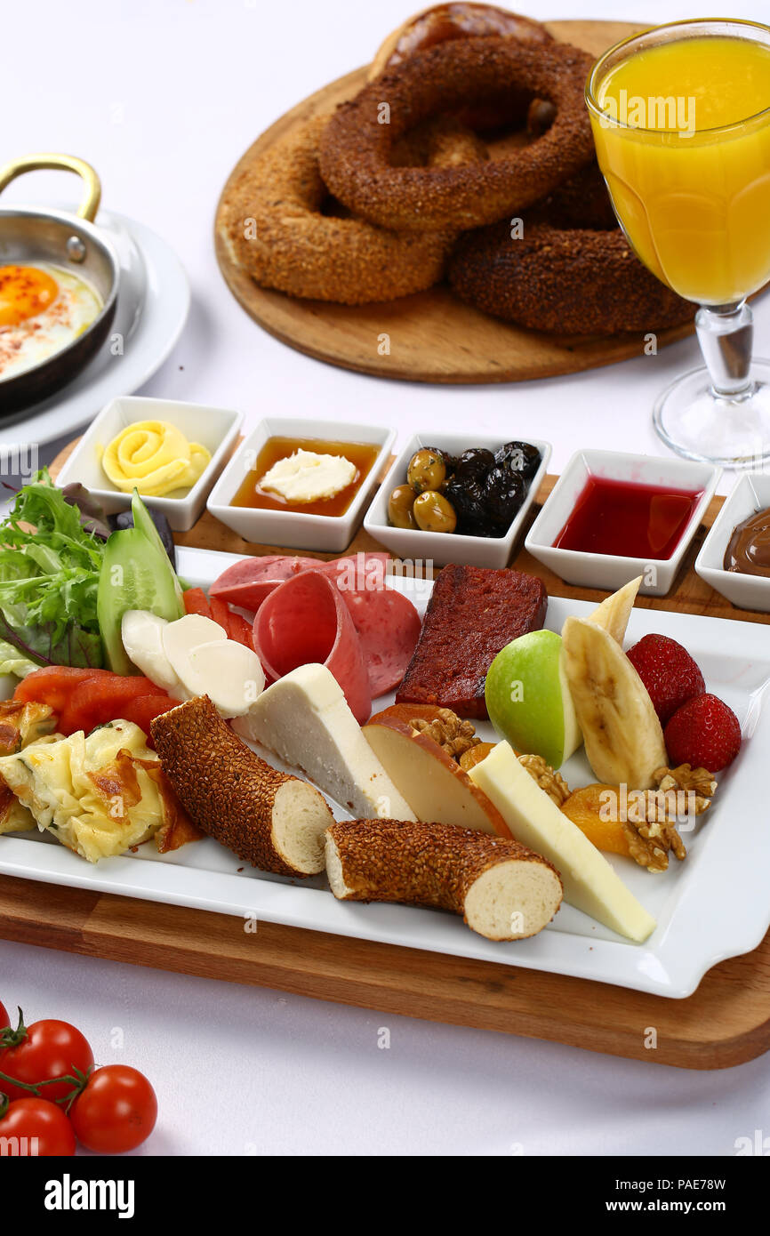 Turkish breakfast with simit bagel Stock Photo - Alamy