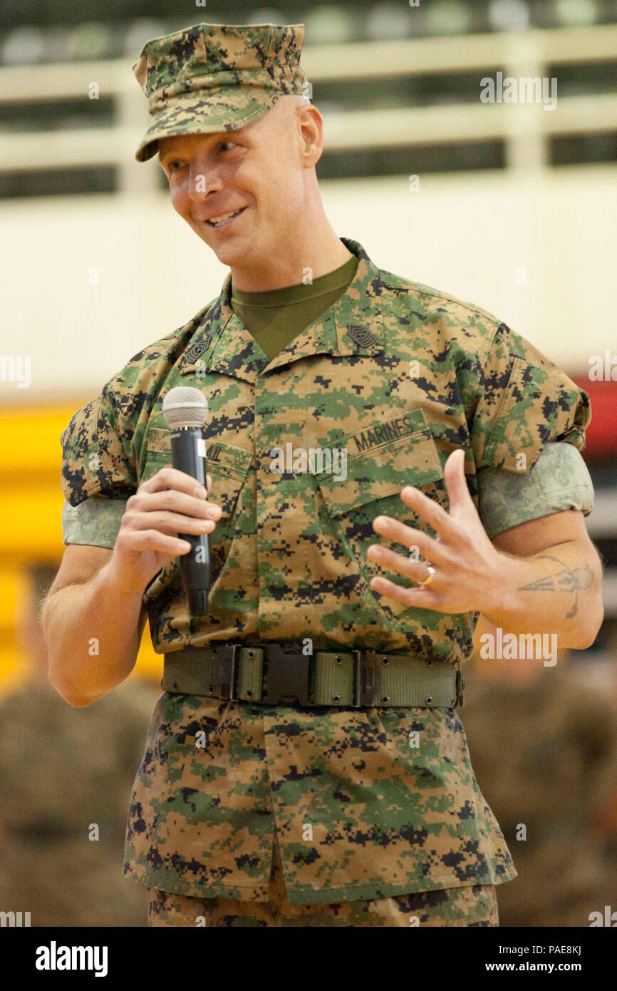 Sergeant Major Douglas F. Cutsail III speaks to Marines and sailors of ...