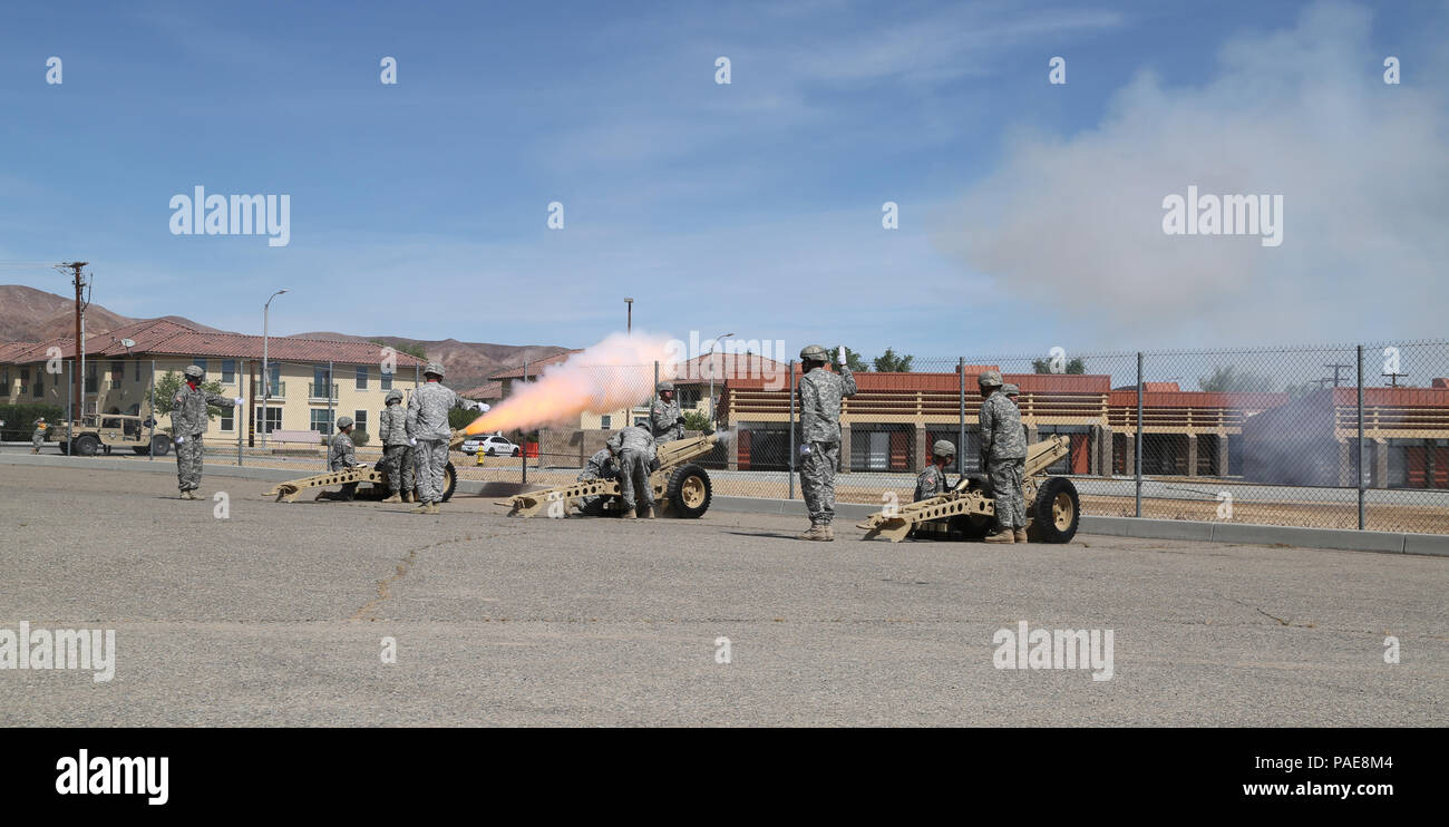 75mm pack howitzer m1 hi-res stock photography and images - Alamy