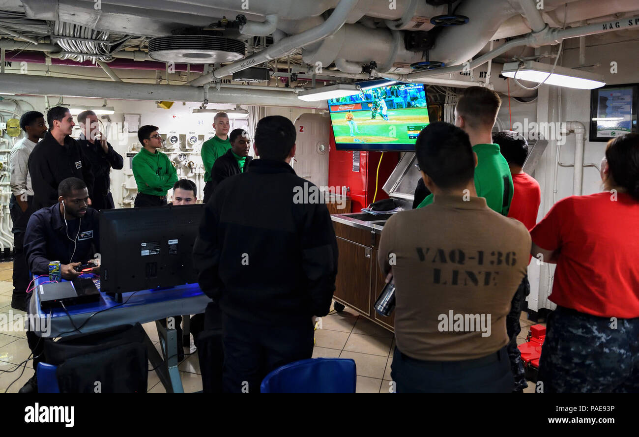 OCEAN (Nov. 1, 2017) Sailors watch game seven of the World Series on ...
