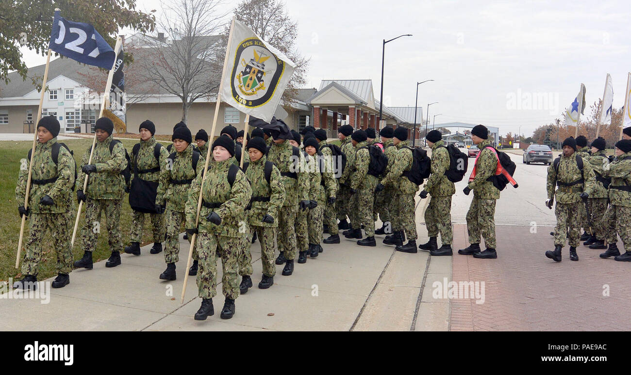 The new camouflage uniforms started being issued to incoming rec hi-res ...