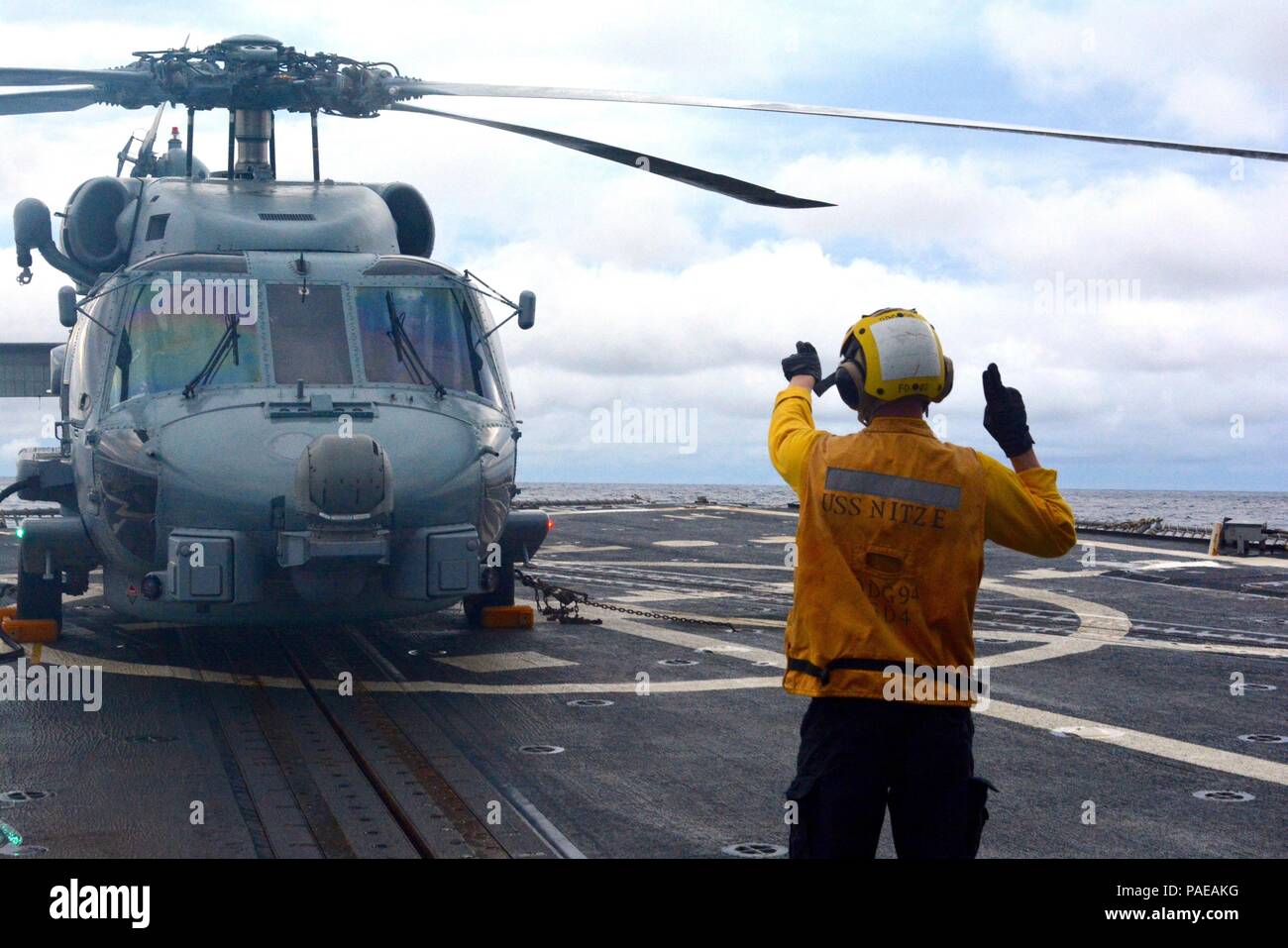 ATLANTIC OCEAN (March 25, 2016) Boatswain’s Mate Seaman Ryan Jones ...