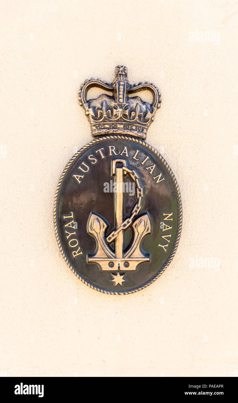 Navy emblem hi-res stock photography and images - Alamy