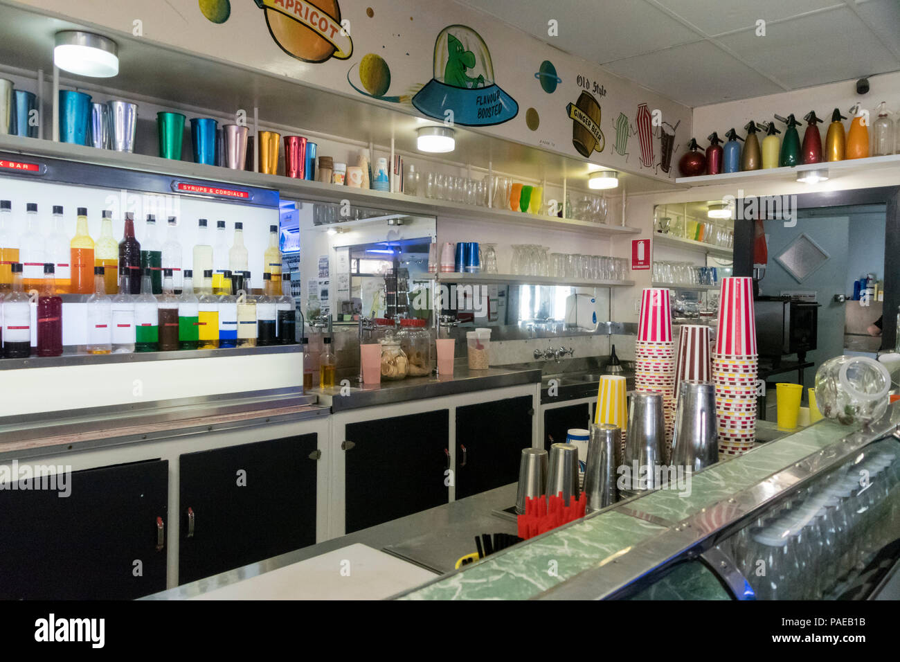 1950s Coffee Shop Stock Photos & 1950s Coffee Shop Stock Images - Alamy