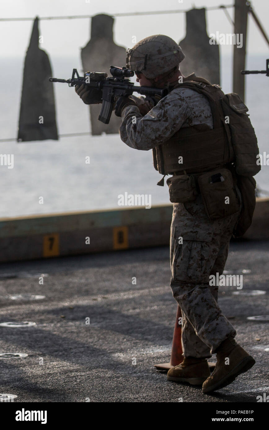 Uss trumbull hi-res stock photography and images - Alamy