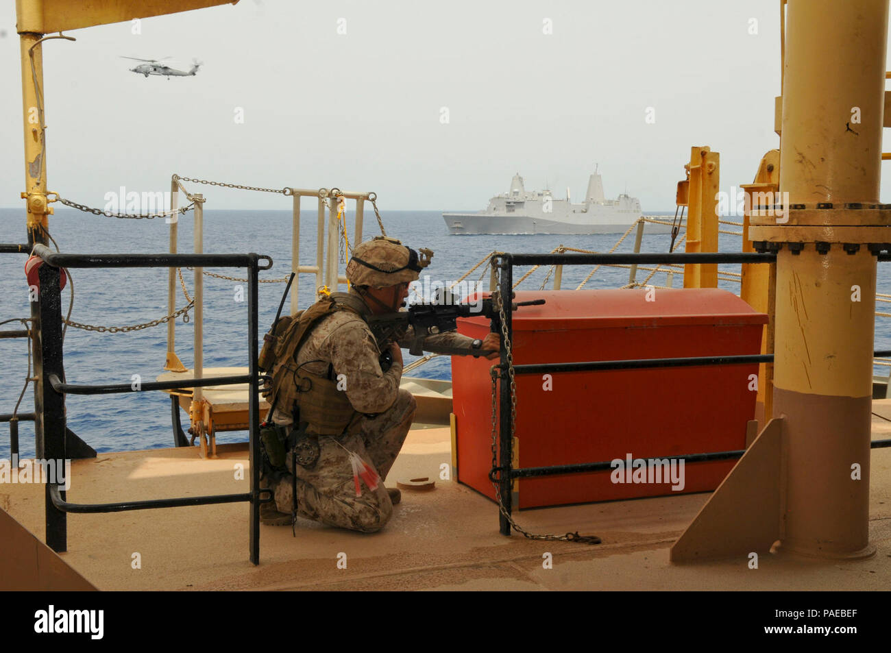 Usns button hi-res stock photography and images - Alamy