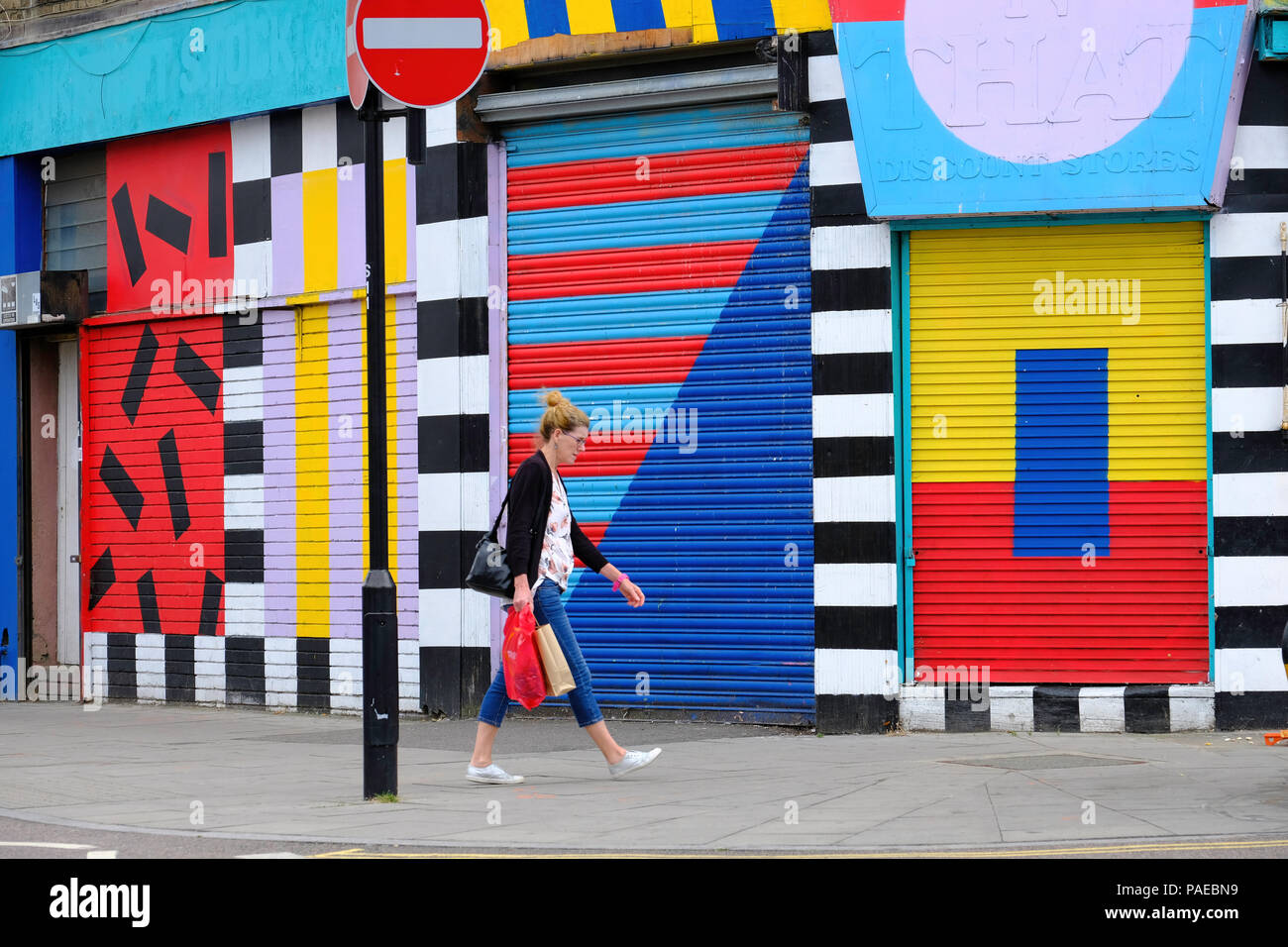 Hackney high street hi-res stock photography and images - Alamy